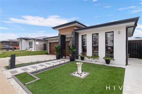 29 Alex Colley Crescent Wright Act 2611 Domain