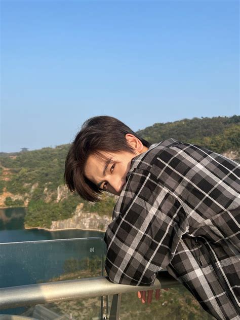 Pin De Tú Cẩm En Zhang Ling He Trương Lăng Hách Actores Asiaticos Guapos Que Guapo