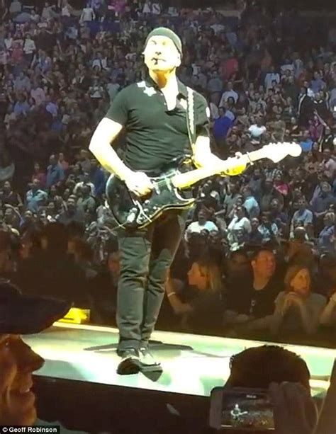U2s Edge Falls Off Stage At Rogers Arena In Vancouver Daily Mail Online
