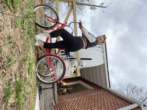 Roxie Model 4704658090 Located In Atlanta Georgia