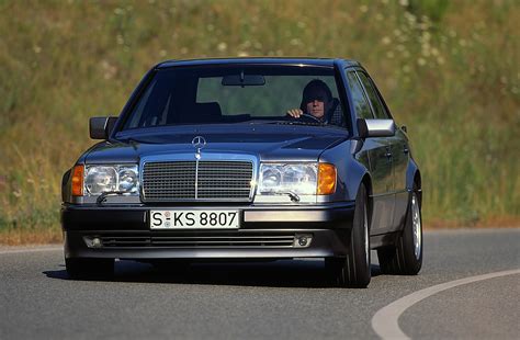 Modern Classic Mercedes Benz W124 — Automuse