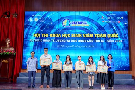 trường Đại học thương mại thắng lợi to lớn tại hội thi khoa học sinh