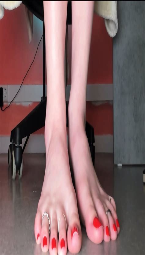 Red Toes And Perfect Soles Eporner