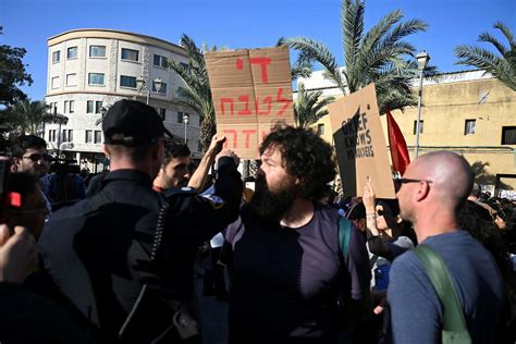 Hundreds Of Israelis Protest Against Gaza War After Police Reverse Ban