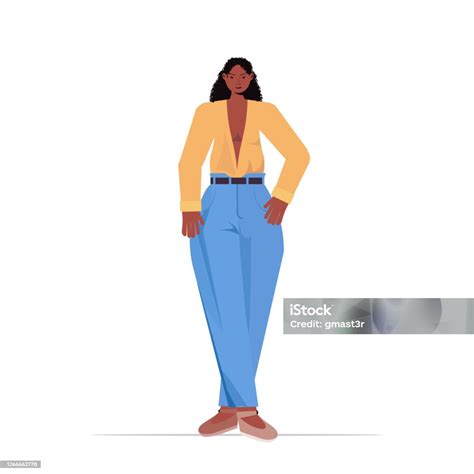 캐주얼 트렌디 한 옷을 입은 젊은 여성 아프리카 계 미국인 여성 만화 캐릭터 스탠딩 포즈 여자에 대한 스톡 벡터 아트 및 기타