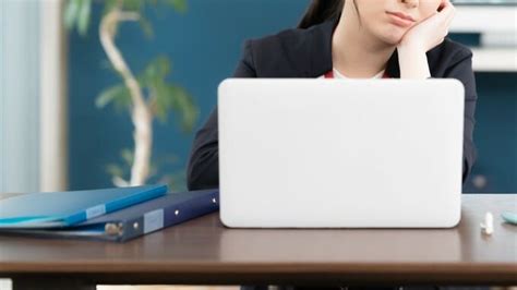 「60歳で定年退職→65歳まで再雇用」…受け取れる年金額は？ ゴールドオンライン