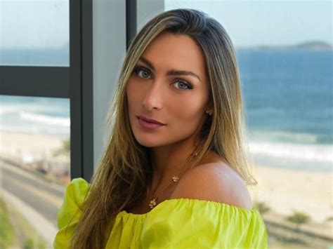 Marcou Um Golaço Saiba Quem é Sofia Starling Novo Affair De Amaury