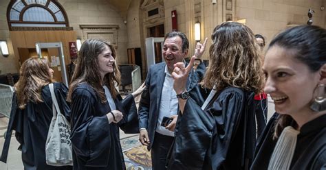 Francia Aprueba Una Orden De Detención Contra Bachar El Asad Con