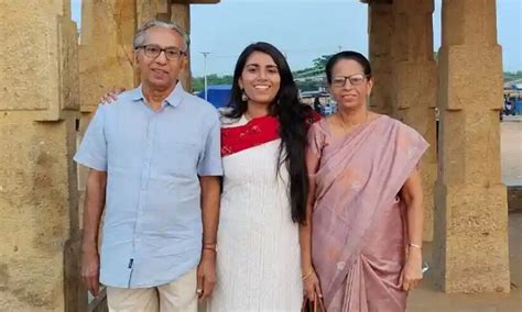 24ൽ സിവിൽ സർവിസ് ഫാബി ഹാപ്പി ആദ്യശ്രമത്തില്‍തന്നെ 71ാം റാങ്ക് Civil