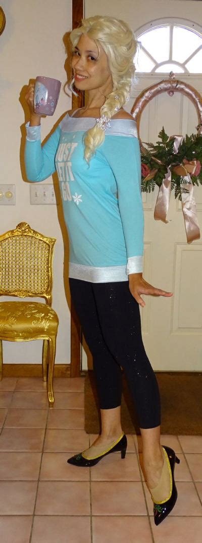 Comfy Elsa Costume