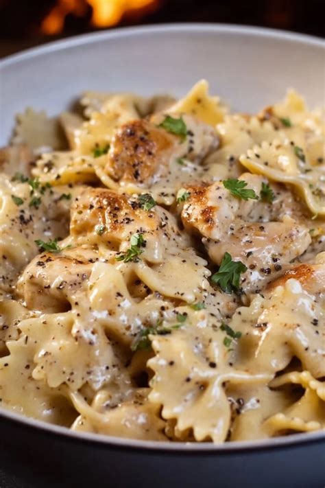Delicious Chicken Garlic Parmesan Pasta