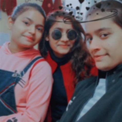 deepanshi gandhi deepanshi varshney instagram photos and videos