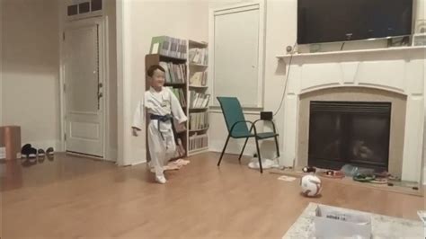 윤수의 태권도 회전 발차기 Youtube