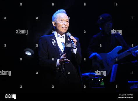 Japanese Singer Songwriter Tanimura Shinji Sings At The Tanimura