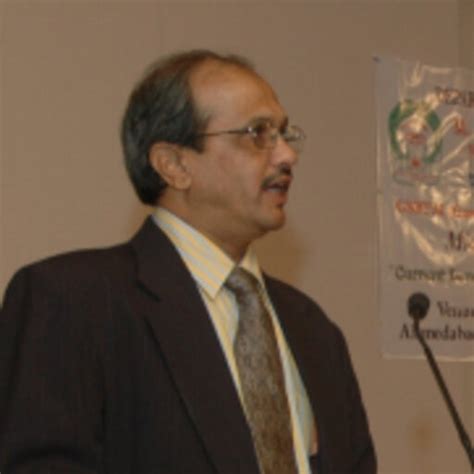 vivek upasani former principal i c and head m sc ph d m g science institute