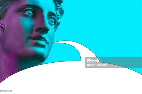 팝 아트 스타일로 인간의 얼굴조각콜라주 동상 머리와 만화 거품 창조적 인 개념 이미지 진 문화 현대 미술 포스터 만화 디자인 펑키 미니멀리즘 공간을 복사합니다