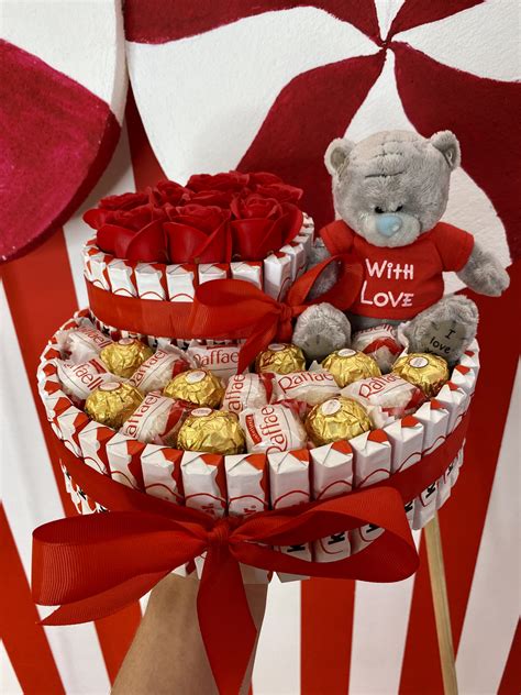 Солодка композиція з ведмедиком Тедді КОМОРА СЮРПРИЗ