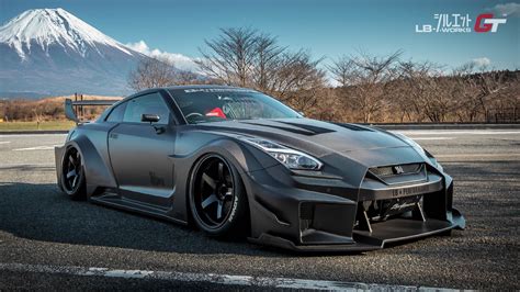 Liberty Walk Reveals Super Wide Nissan Gt R Silhouette Body Kit