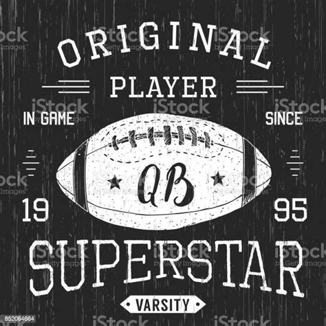 T셔츠 디자인 축구 쿼터 백 슈퍼스타 활판 인쇄 그래픽 벡터 일러스트 레이 션 T 셔츠에 대한 스톡 벡터 아트 및 기타 이미지 T 셔츠 고풍스런 공 스포츠 장비