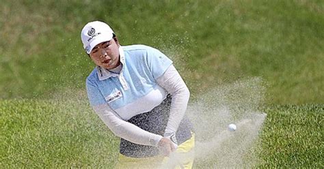 벙커샷 하는 펑샨샨