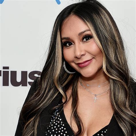 Nicole Snooki Polizzi Says Joy Behar Cornered Her In A Bathroom To