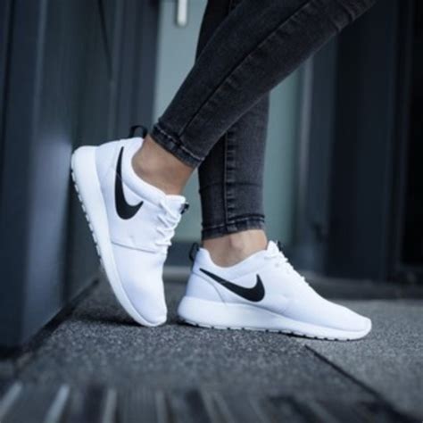 Nike Shoes Nike White Casual Shoes Poshmark