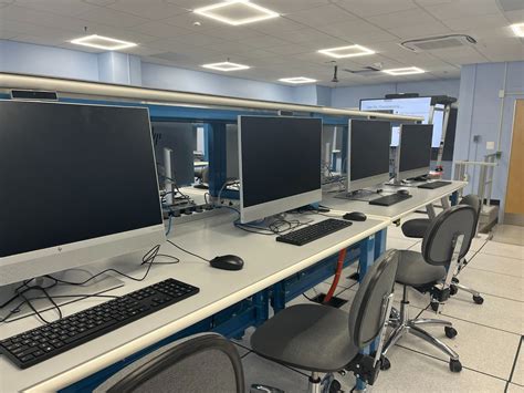Howard Introduces New Silicon Design And Validation Laboratory The