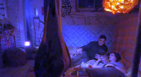 Smoking Celebs Click Image To Close This Window Smoking Celebs Click Image To Close This Window