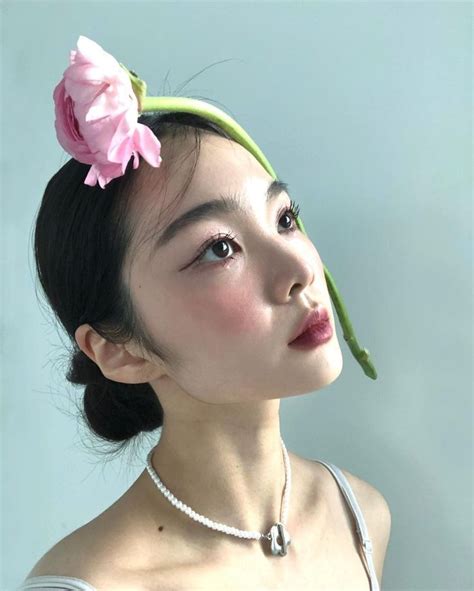 Inside My Mind 에 있는 ‍님의 핀 웨딩 메이크업 메이크업 얼굴