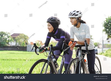2 Hundred Asian Woman Bicycle Helmet Resting Royalty Free Images