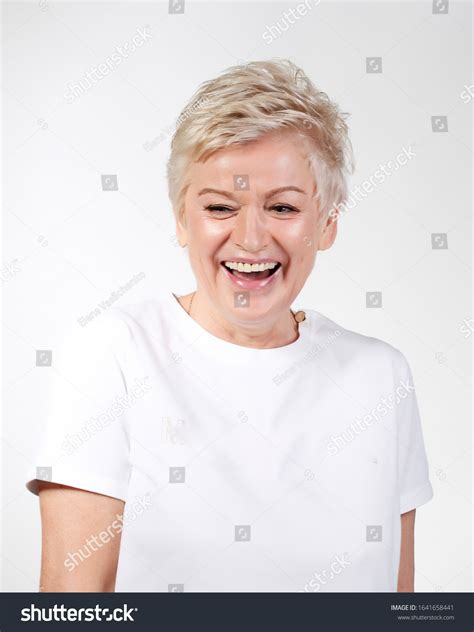 Mature Grey Haired Woman Wearing White Foto De Stock 1641658441
