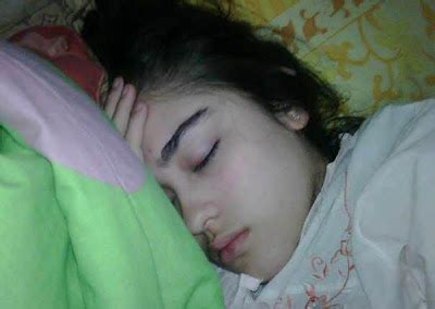 Ngintip Cewek Cantik Kalau Lagi Tidur Wisbenbae