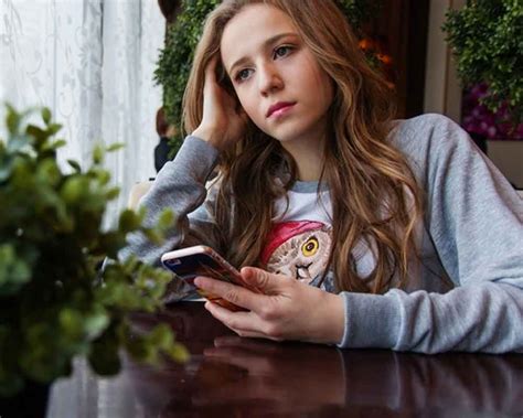 Smartphone Dependency Comes First Depression Later