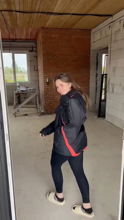 Установили окна в ДОМ 🏡 строительство стройка дом семья домснуля семейнаяпара свойдом