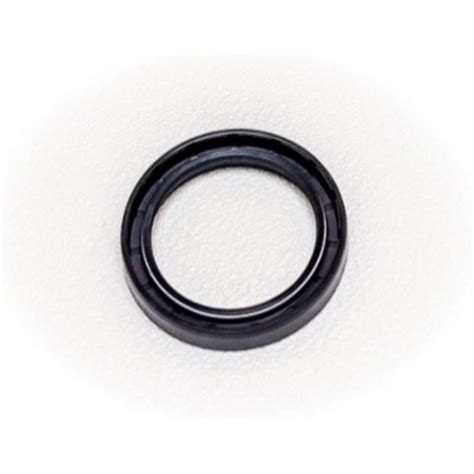 Сальник ведущей звездочки