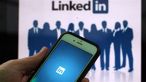 Russia Blocks Linkedin Over Data Protection Violations