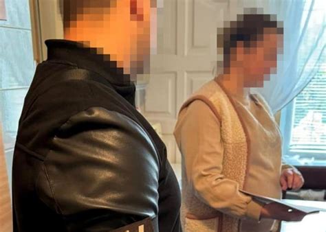 На Рівненщині викрили посадовицю МСЕК