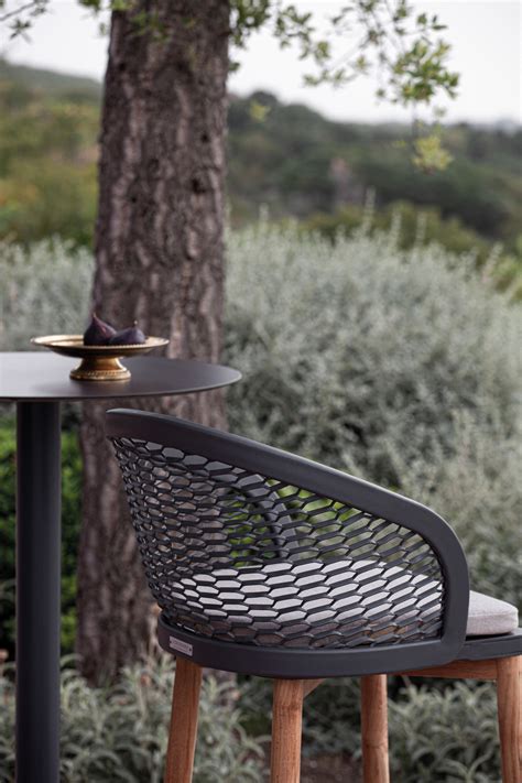 Net B Table Base And Designer Furniture Architonic