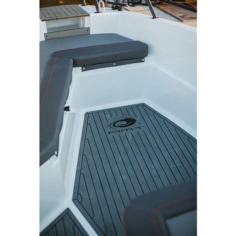 amt 165 r new console boat models amt boats