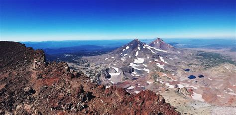The Best Hikes Near Sisters Oregon Oregon Tails Hikes And Trails