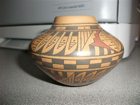 Enrique Pedregon Mata Ortiz Pottery Olla Mexico Tan Black Red Signed