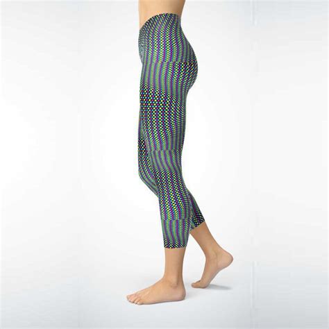 Convex Illusion Capri Action Curves