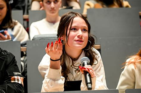 ქუთაისის საერთაშორისო უნივერსიტეტი Kutaisi International University 📣 „ai წიგნიერება