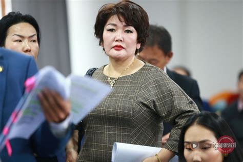 Хулан Б Отгонбаатар нарт холбогдох хэргийг хяналтын шатны шүүх хуралдаанаар хэлэлцүүлэхээс