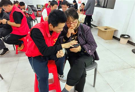 机械工程学院：湖南机电职院学生志愿者智慧助老在行动 湖南机电职业技术学院