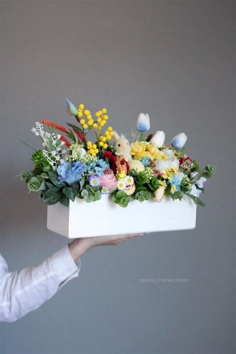 Пасхальна композиція з тюльпанами композиція з квітами композиція на