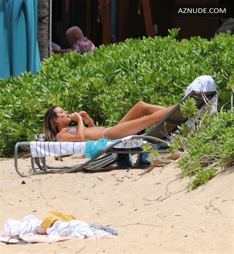 Lea Michele Is Spotted Going For A Swim In The Ocean In Hawaii AZNude