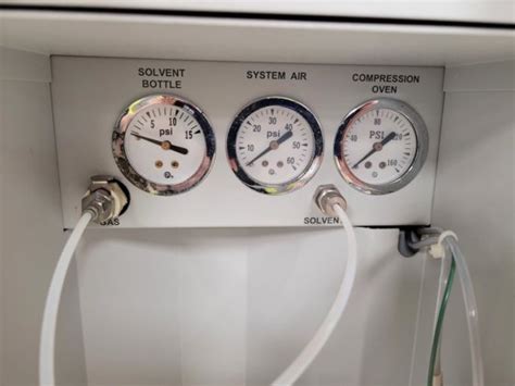 Dionex Ase Accelerated Solvent Extractor Model Ase 200 E Lab In