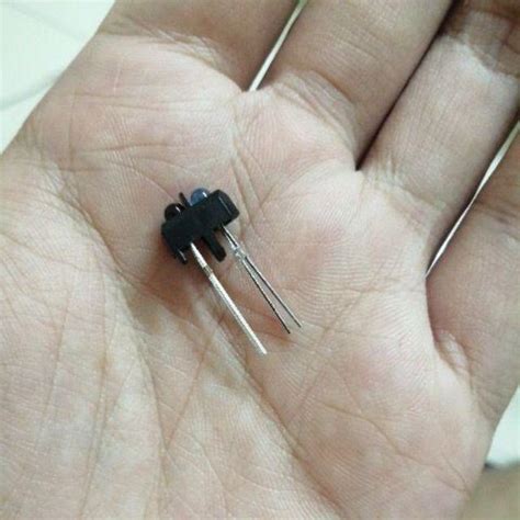 พร้อมส่ง เซ็นเซอร์สวิตช์แสง Tcrt5000l Tcrt5000 Reflective Infrared Optical Sensor Photoelectric