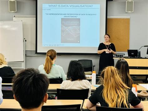 Ipdln2024 Chicago Datavisualisation Storytellingwithdata Creativecommunication